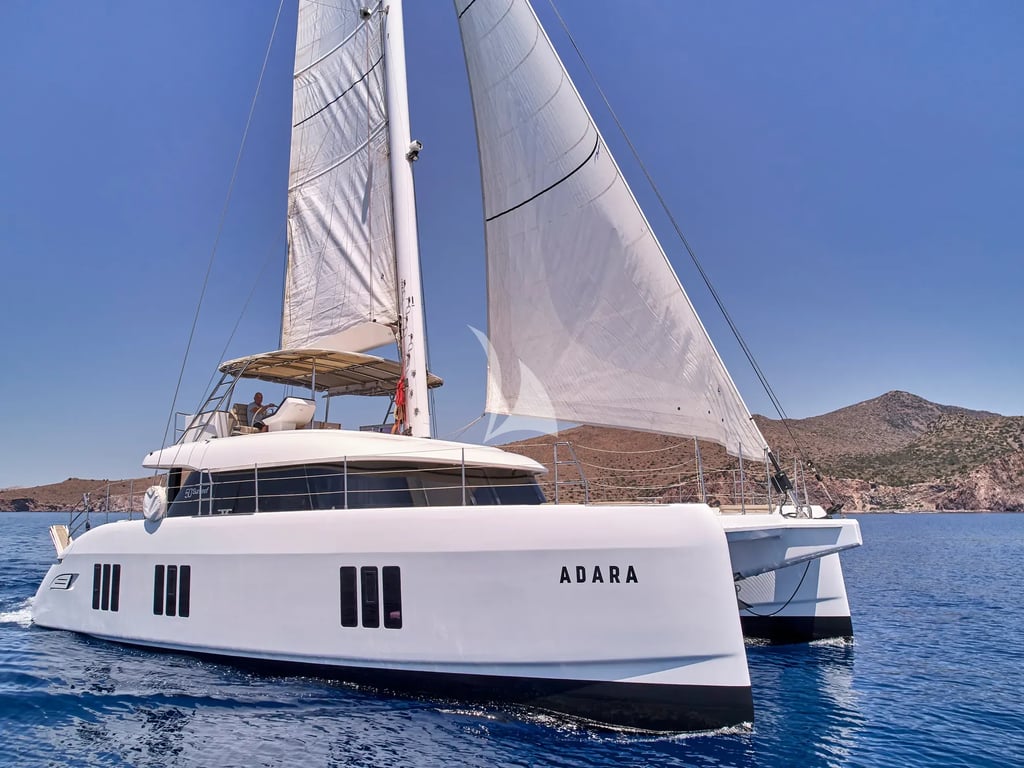 ADARA Catamarano A Noleggio - SILVER STAR YACHTING